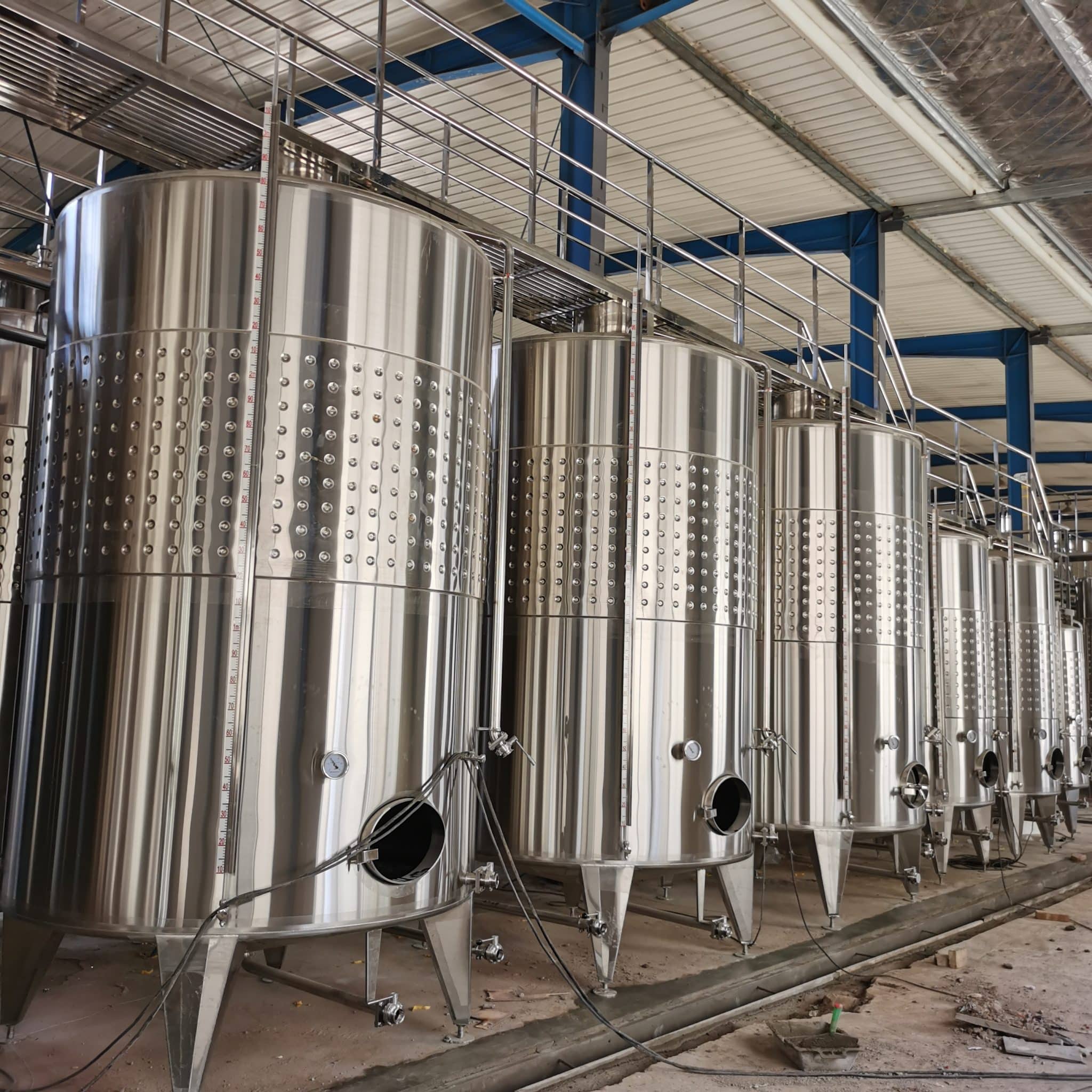 How Do You Cooling The Temperature For Your Wine Tanks? - CHENMA