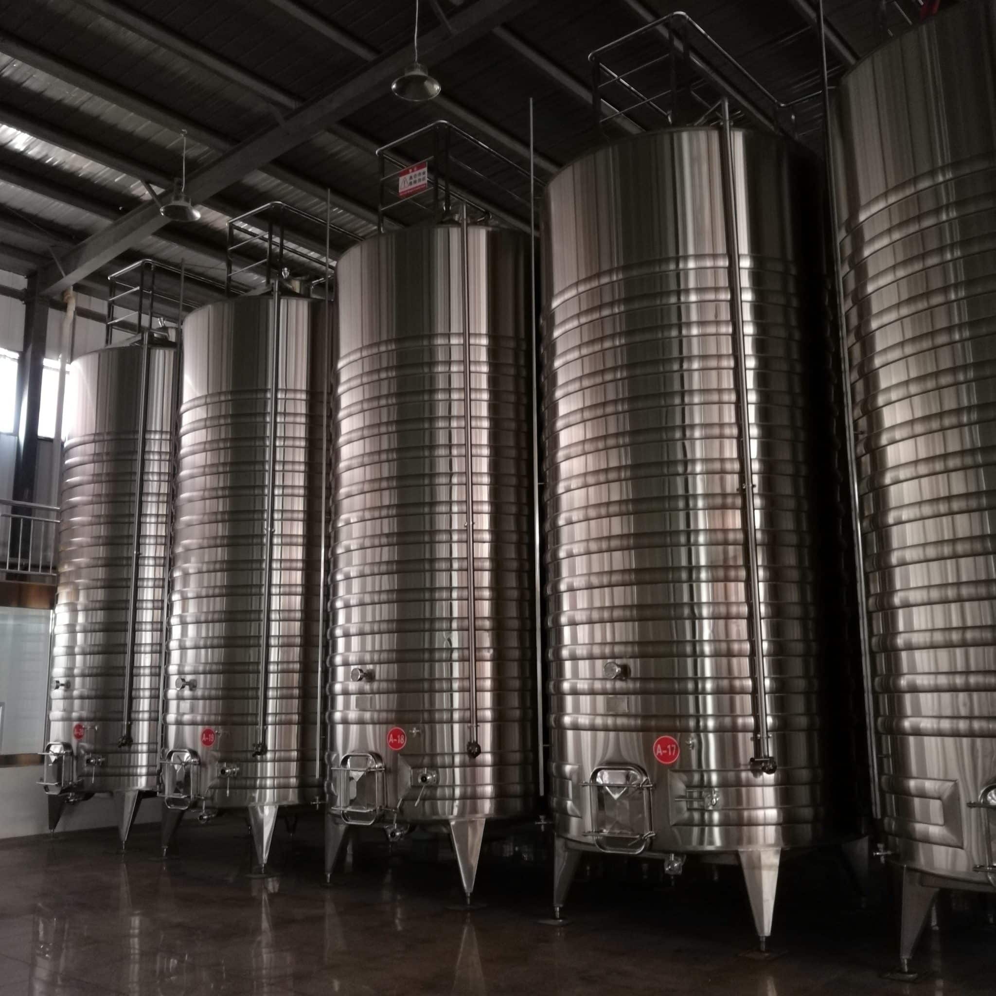 How Do You Cooling The Temperature For Your Wine Tanks? - CHENMA