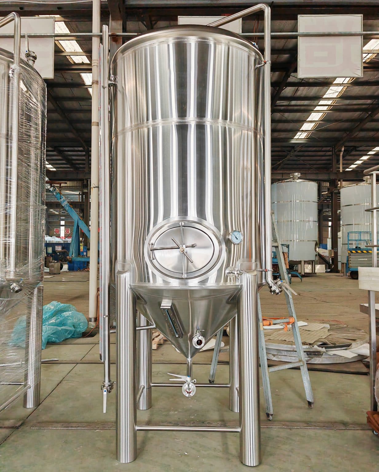 Stainless Steel Oil Tank Offer Basic Storage Solutions