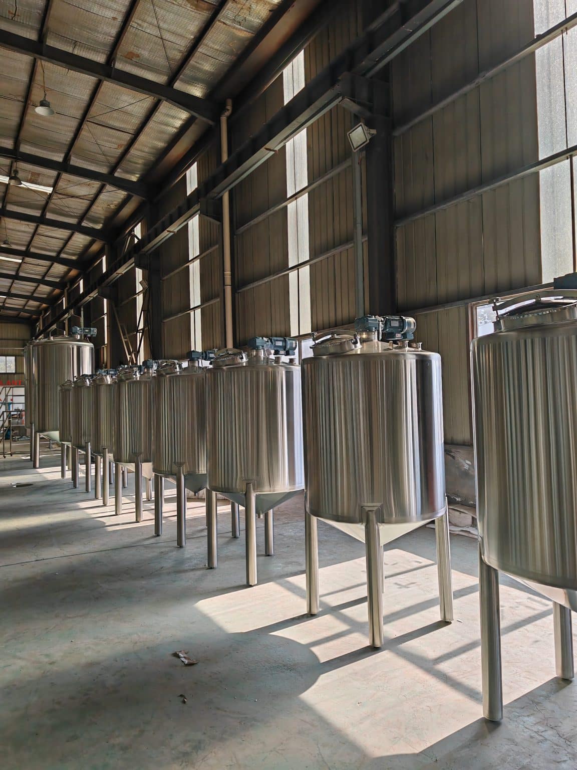What is a Mixing Tank? Types, Advantages & Selection Guide - CHENMA