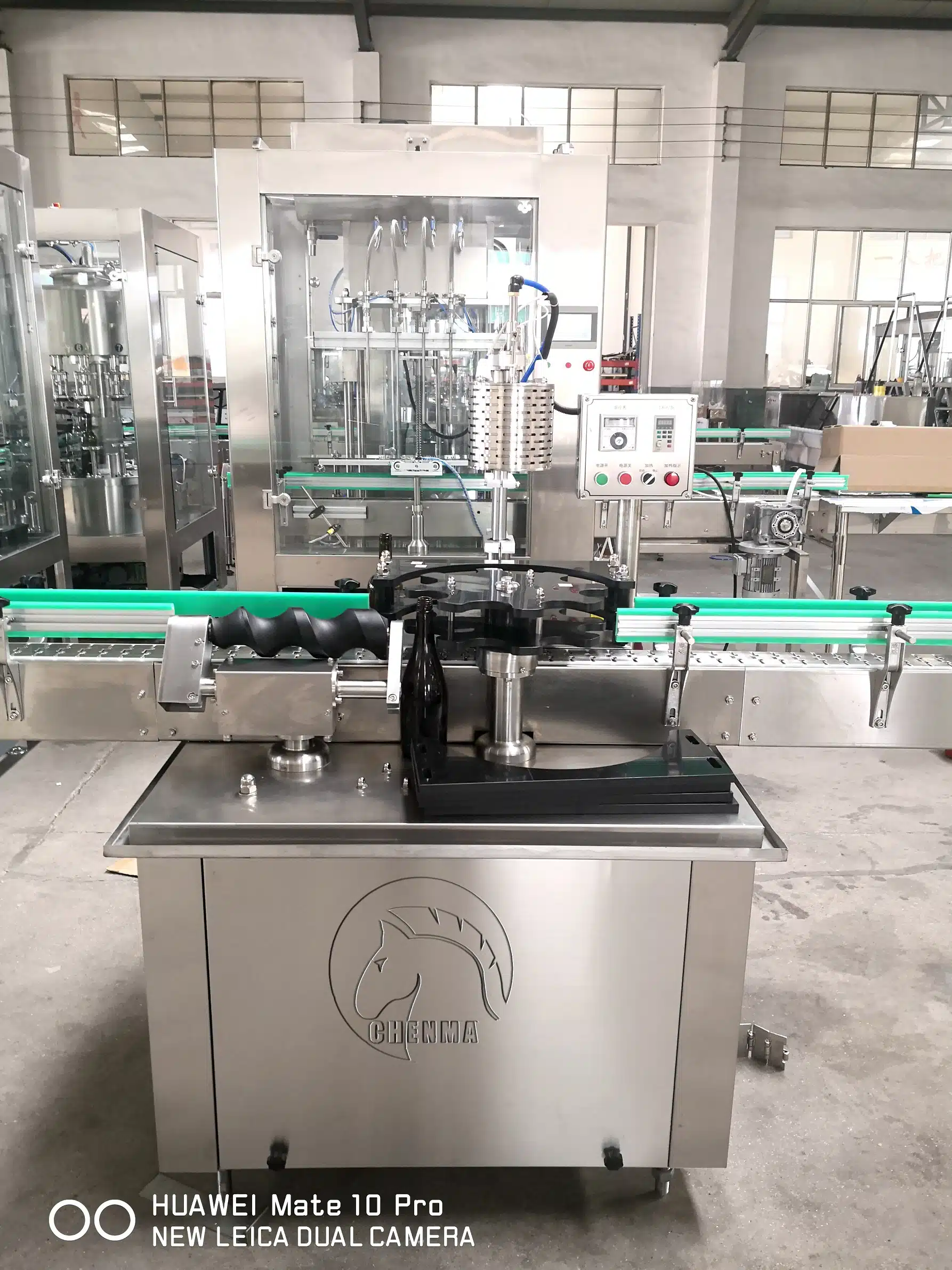 Machine pneumatique de rétraction de capsules de vin à tête unique - CHENMA